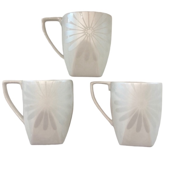 222 Fifth | Dining | 222 Fifth Cream Colored Floral Mugs | Poshmark